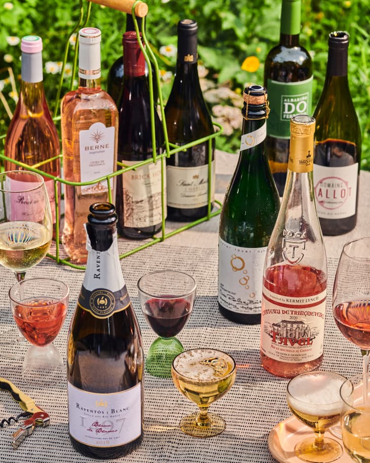 25 Best Wines for Summer, According to Sommeliers | The Kitchn