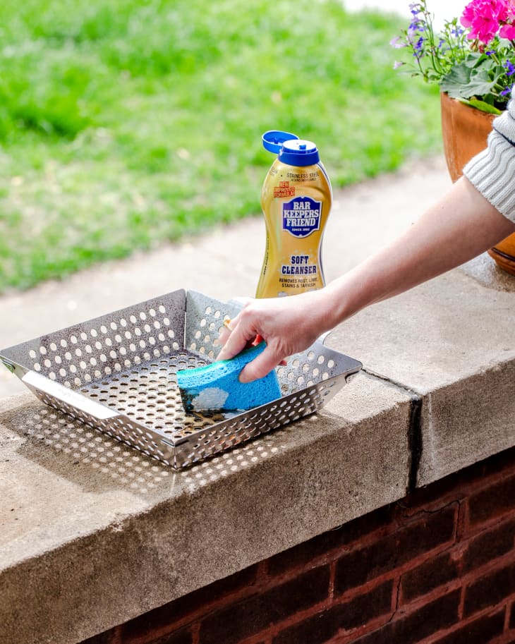 Best Way to Clean a Grill Basket - Cleaning Showdown | The Kitchn