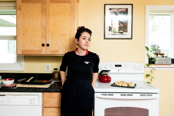 Meet Emily Kutzler, the Flight Attendant Who Packs All Her Meals in ...