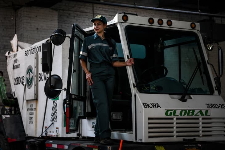 Meet Nicole Doz, The NYC Department of Sanitation Worker Who Runs on ...