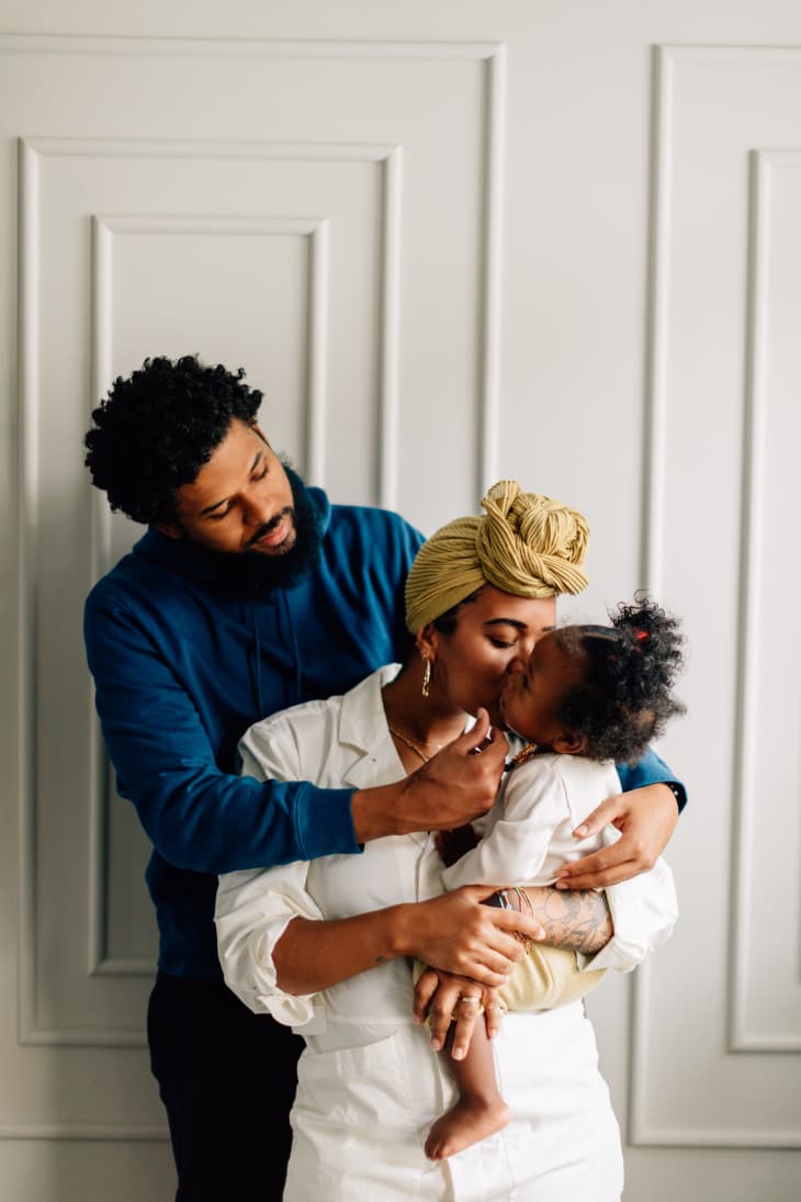 Wellness Consultant Alex Elle on Doom-Scrolling and Cheeseburgers as ...