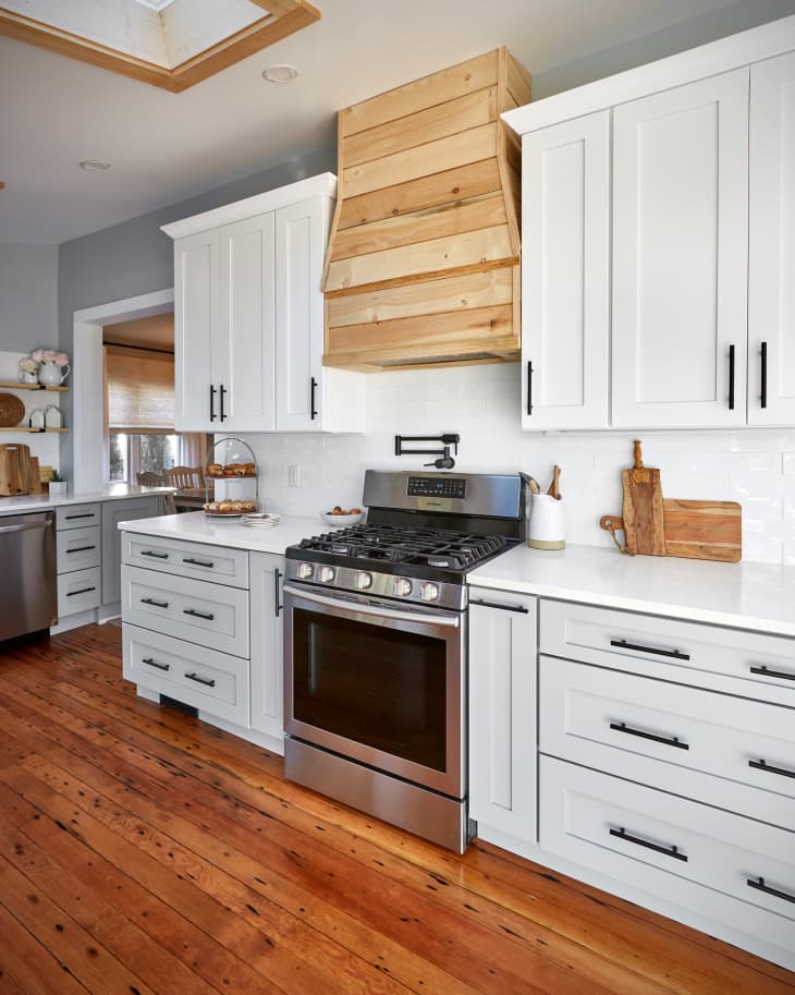 A "Falling Apart" Kitchen Gets a Gut Reno with the Coolest Indoor ...