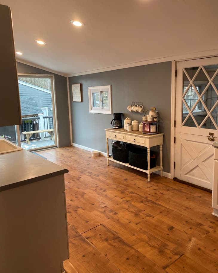 A "Falling Apart" Kitchen Gets a Gut Reno with the Coolest Indoor ...