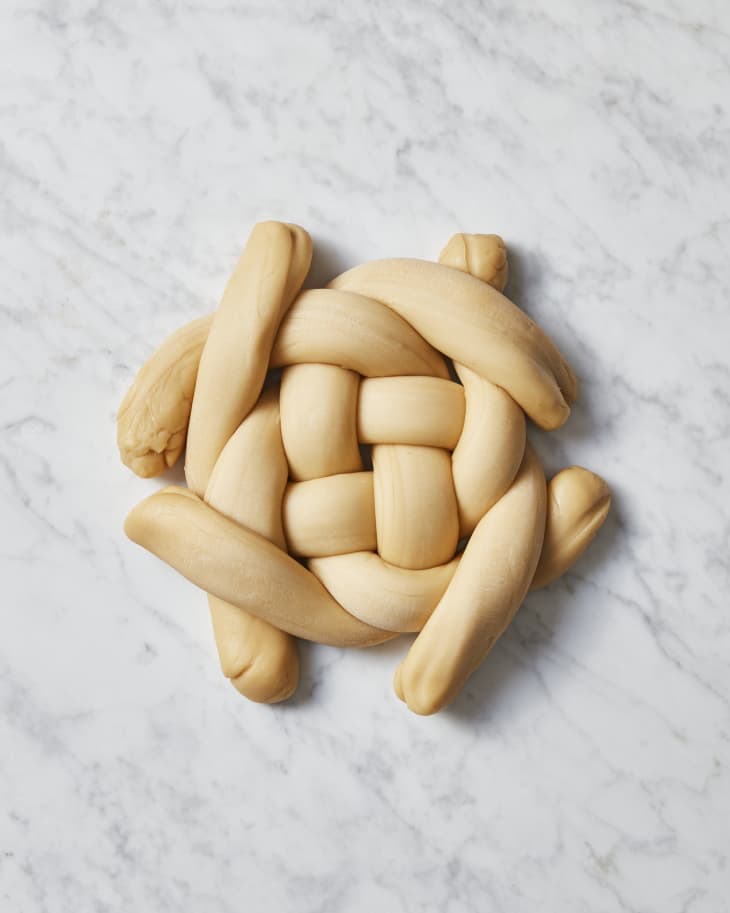 Round Challah with Dukkah | The Kitchn