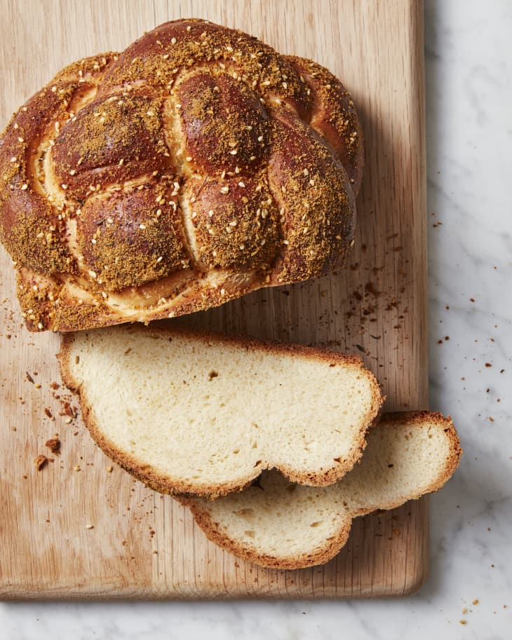 Round Challah with Dukkah | Kitchn