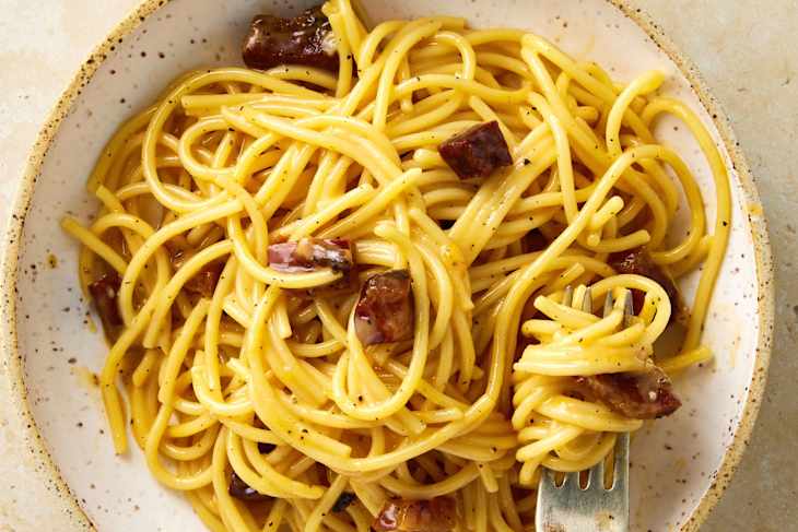 Spaghetti Carbonara Recipe (4 Ingredients, 30 Minutes) | The Kitchn