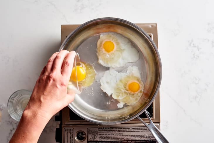 A Review of 5 Different Egg Poaching Methods | The Kitchn