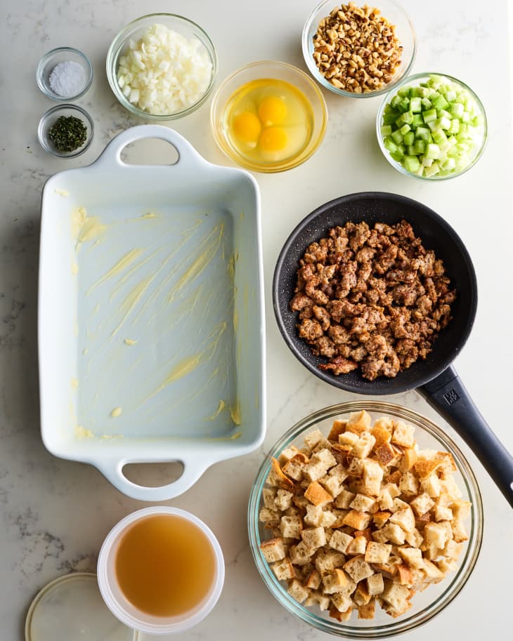 How to Make Ahead a Whole Thanksgiving Meal in 3 Hours | The Kitchn