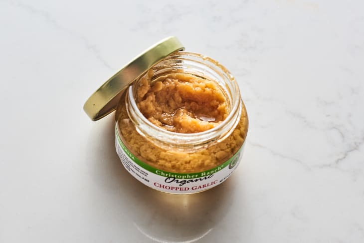 The Best Substitute for Fresh Garlic: We Tried 5 and Here's the Best ...