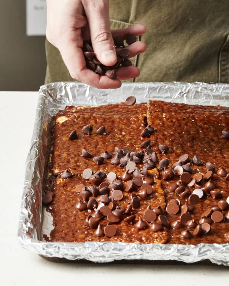 How to Make Matzo Toffee: A Step-by-Step Guide and Recipe | The Kitchn