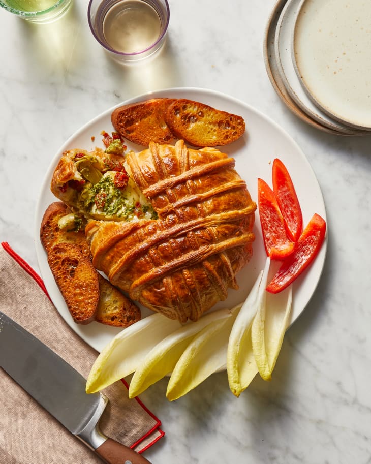 Food Network’s Air Fryer Baked Brie (Recipe Review) | The Kitchn