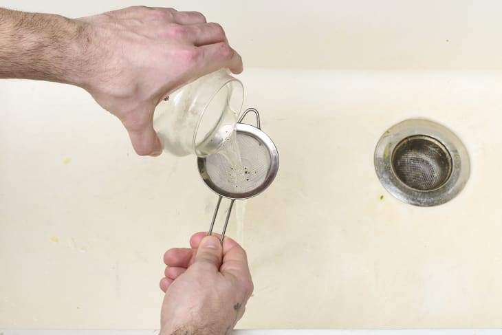 How to Clean Out Candle Jars to Reuse Them in 7 Steps | Apartment Therapy