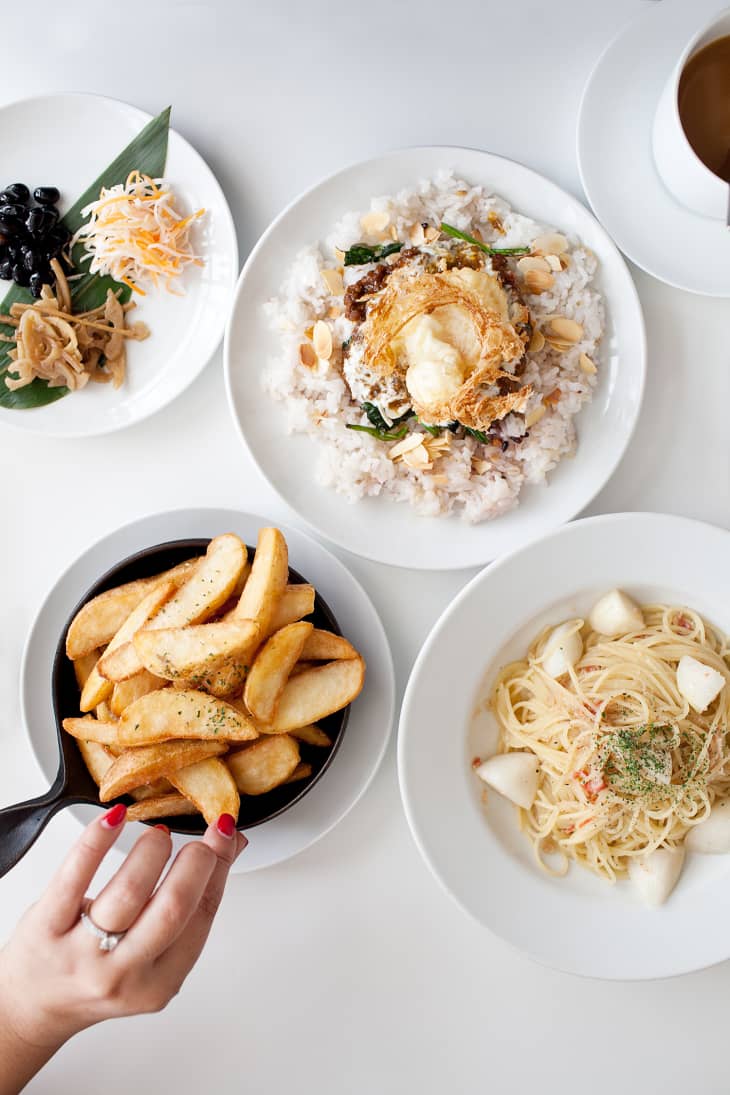 5 Tips For Taking Better Food Photos When You Travel | The Kitchn