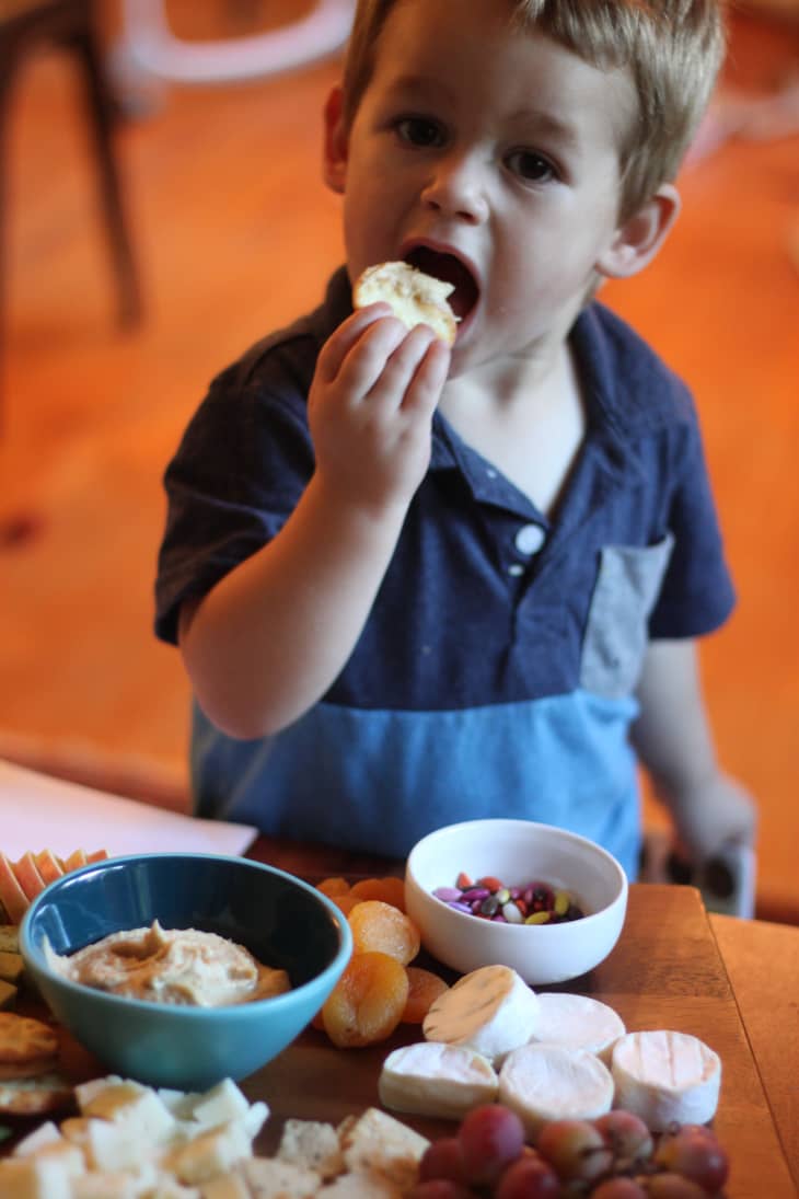 A Few Tips for Building a Kid-Friendly Cheese Plate for a Night In ...