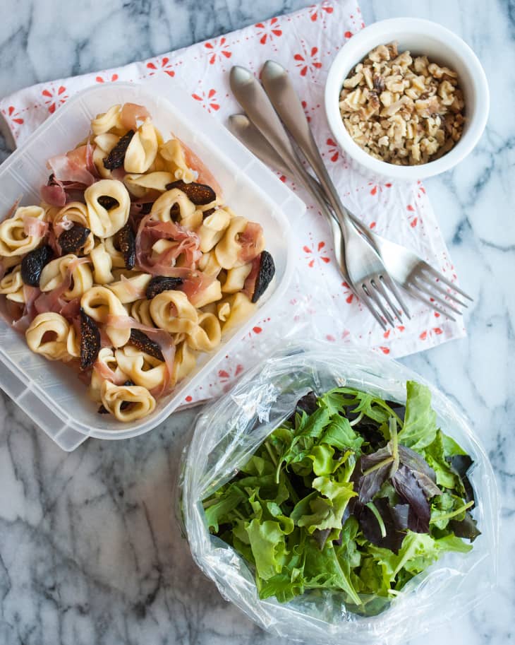 Quick Lunch Recipe: Tortellini Salad with Figs, Walnuts, Prosciutto ...