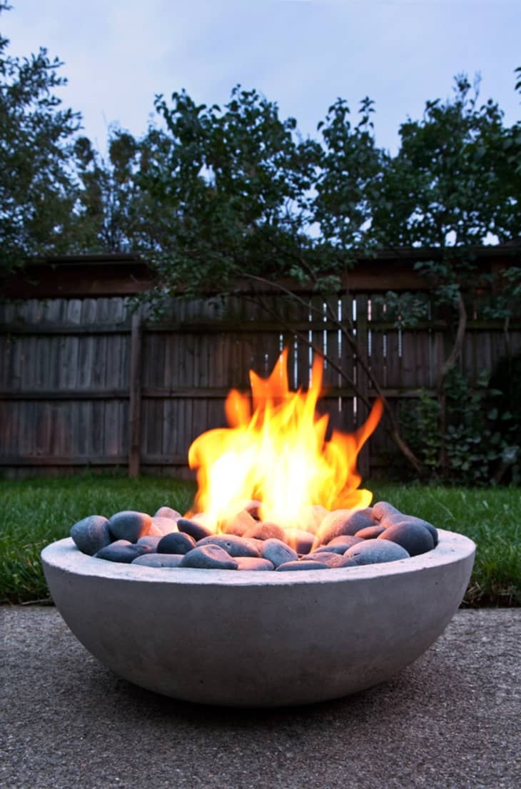 3 Easy Ways to Build a Backyard Fire Pit | The Kitchn