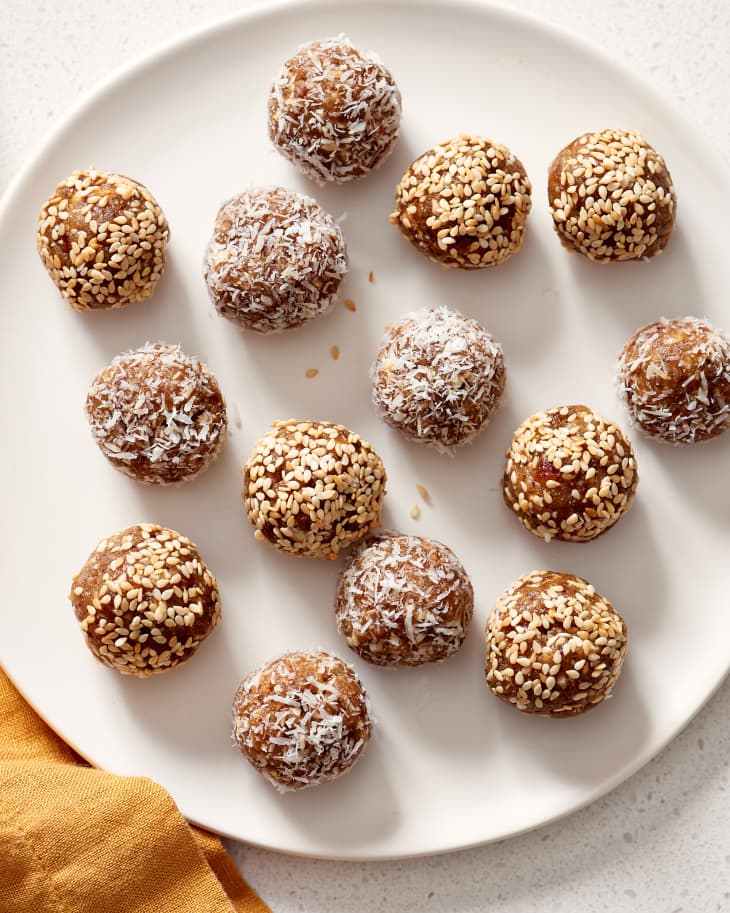Recipe: No-Bake Tahini-Date Energy Balls | The Kitchn