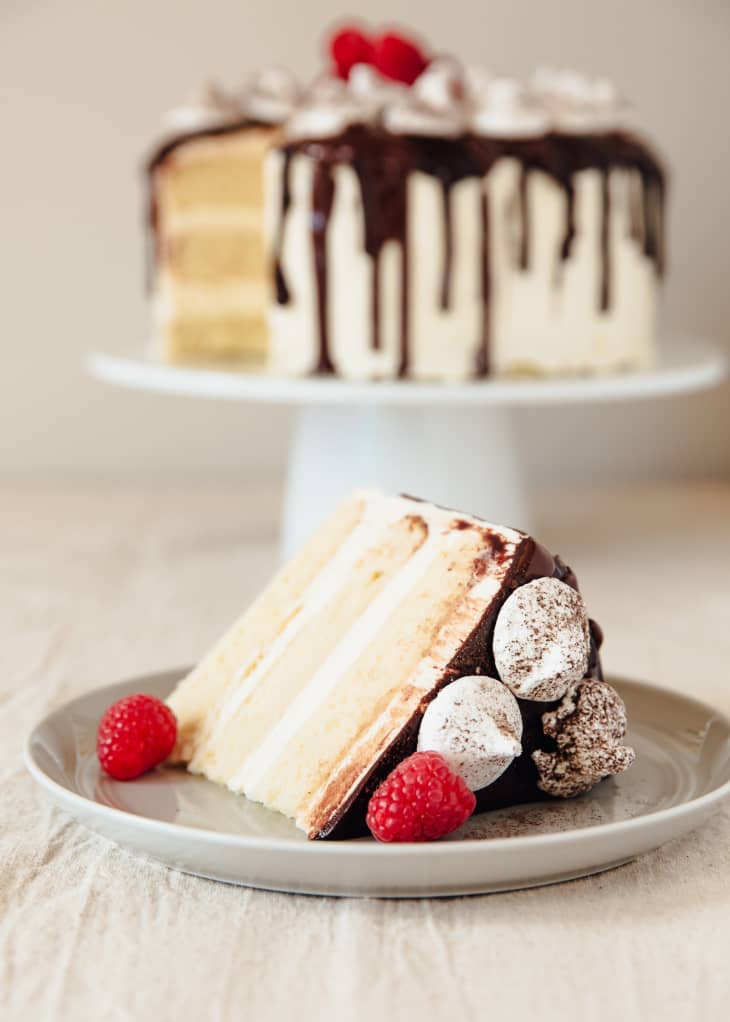 13 Easy, Pretty Ways To Top a Cake | The Kitchn