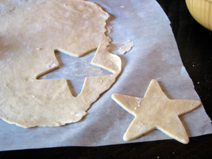Use Pie Dough Cut-Outs to Top Pies | The Kitchn