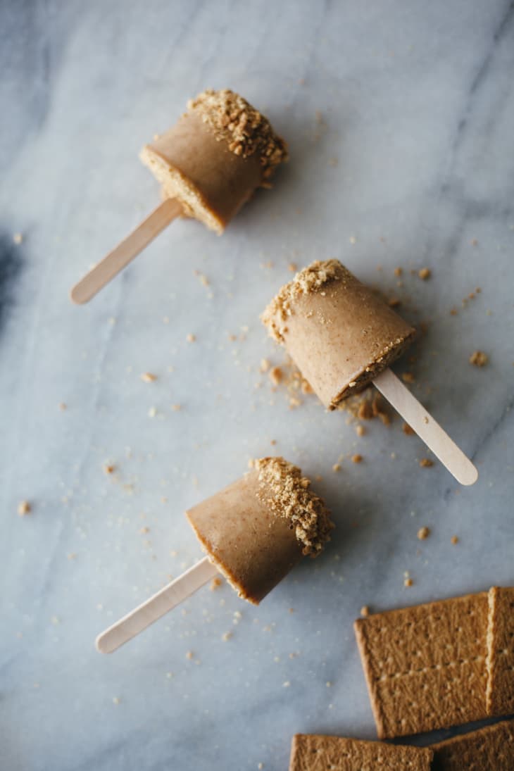Recipe: Peanut Butter & Graham Cracker Pudding Pops | Kitchn