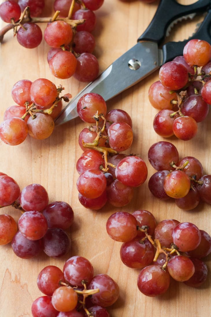 Grapes In Season Cost How to Pick | The Kitchn
