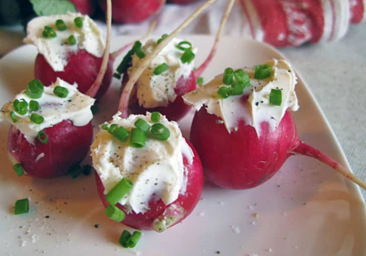 Afternoon Snack: Radishes with Cream Cheese and Chives | The Kitchn
