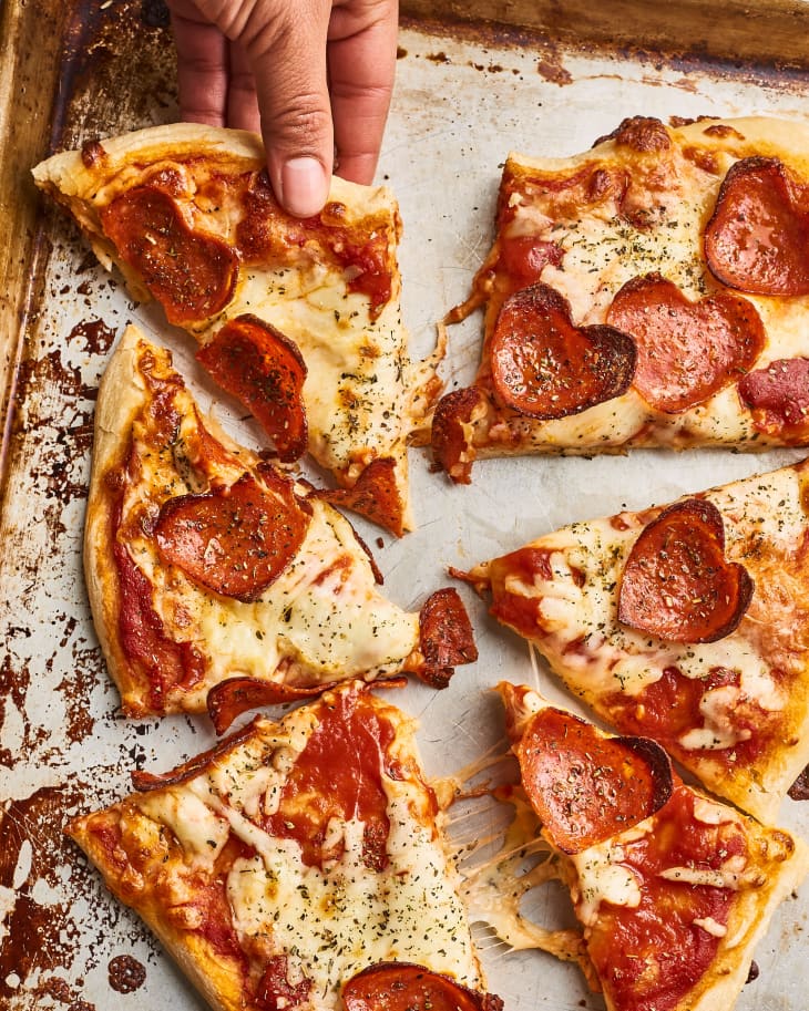 How To Make A Heart Shaped Pizza Cubby