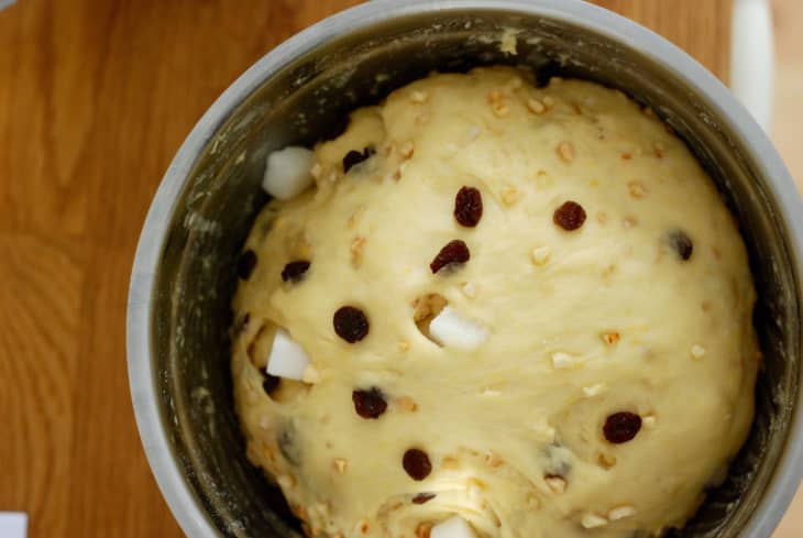 Recipe: Easter Bread with Raisins and Sugar Cubes | The Kitchn