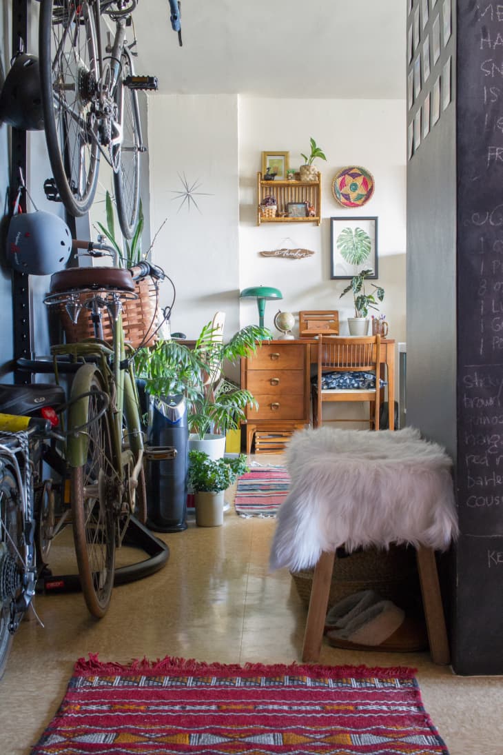 House Tour: A Maximalist Style Manhattan Apartment | Apartment Therapy