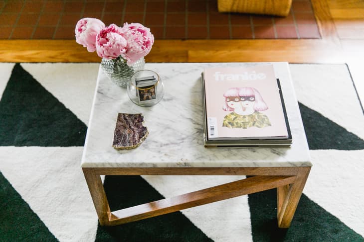 6 Expert Tips for Staging a Coffee Table | Apartment Therapy