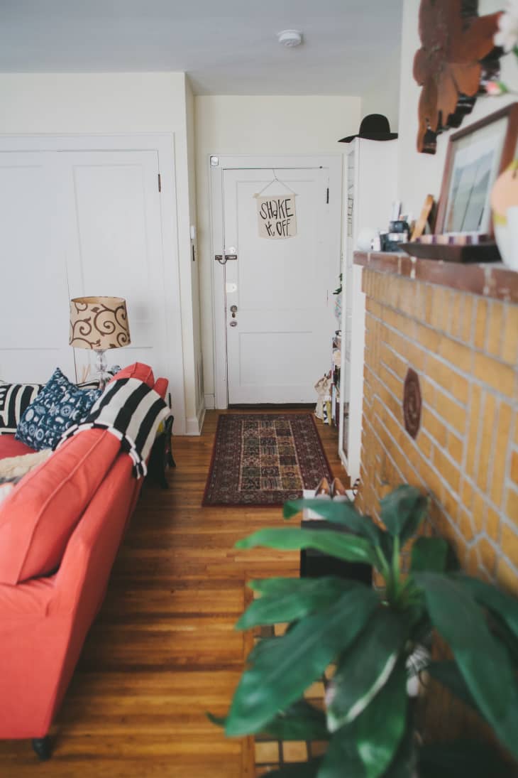 House Tour: A Tiny "Bohemian Vintage" Style Studio Apartment ...