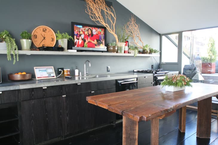 24 One-Wall Kitchen Ideas - Layouts For Kitchens on One Wall ...