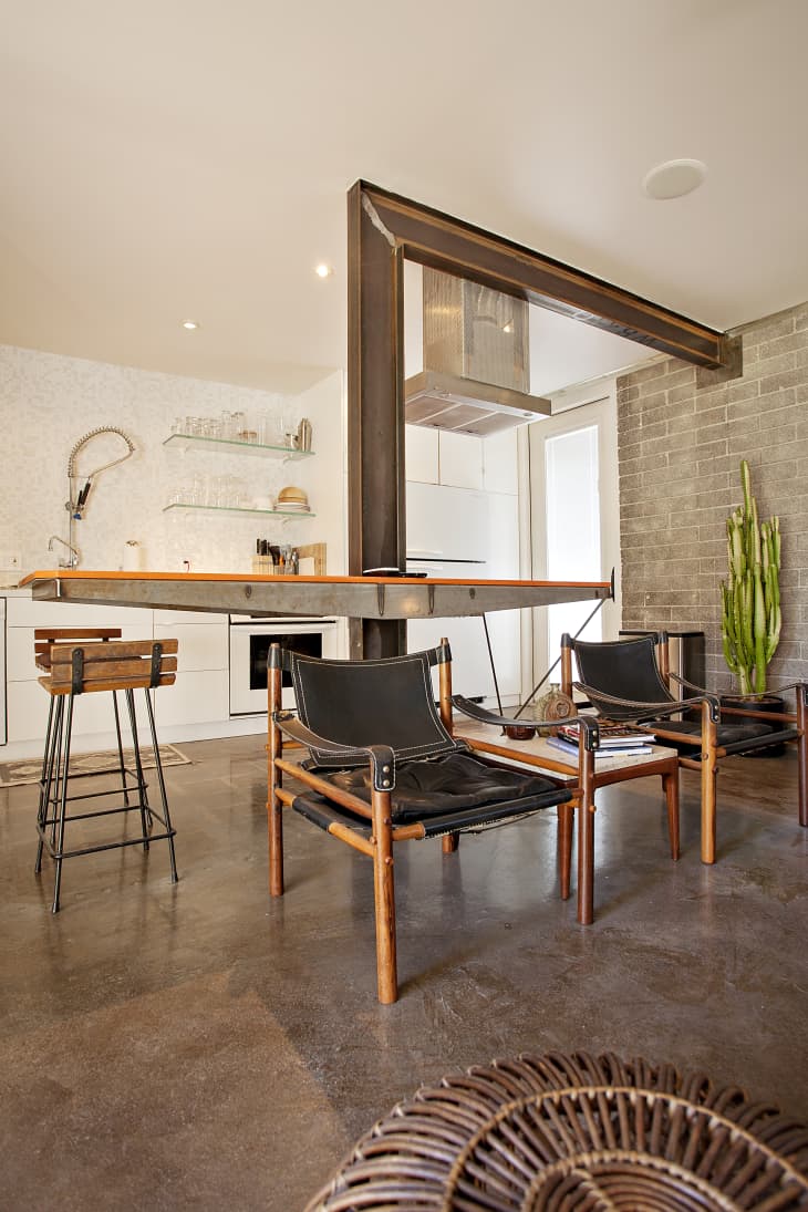 33 Kitchen Island Breakfast Bar Ideas for Countertop Seating (With ...