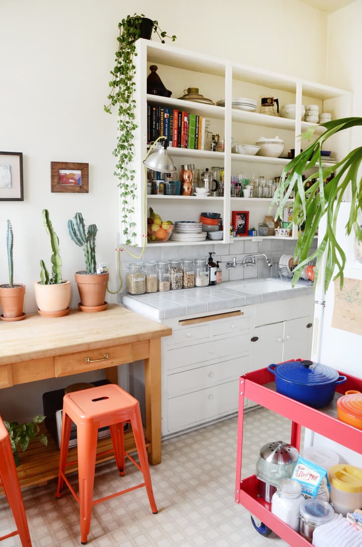 Cubbies: The Kitchen Storage Trend That's an Update on Open Shelving ...