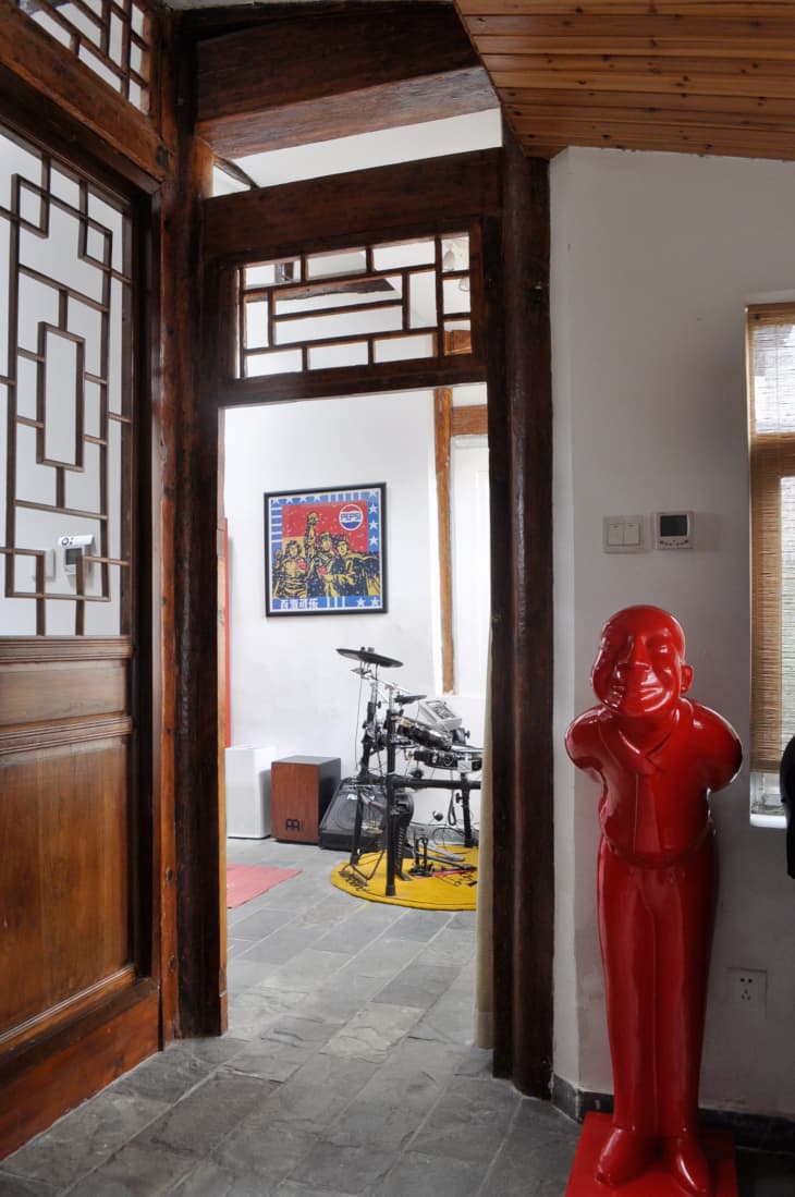 House Tour: A Contemporary and Classic Chinese Home | Apartment Therapy