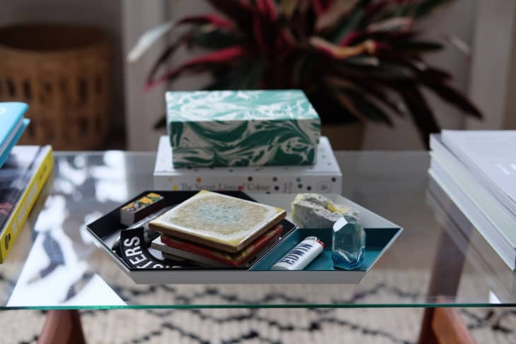 6 Expert Tips for Staging a Coffee Table | Apartment Therapy