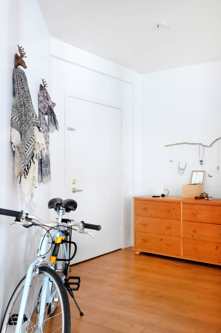 House Tour: A Small, Delicate & Minimal Montreal Studio | Apartment Therapy