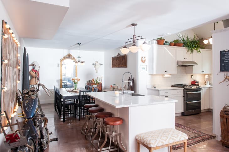 33 Kitchen Island Breakfast Bar Ideas for Countertop Seating (With ...