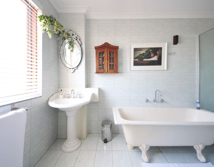 A Bolder Bathroom: Wild Wall Art Ideas | Apartment Therapy