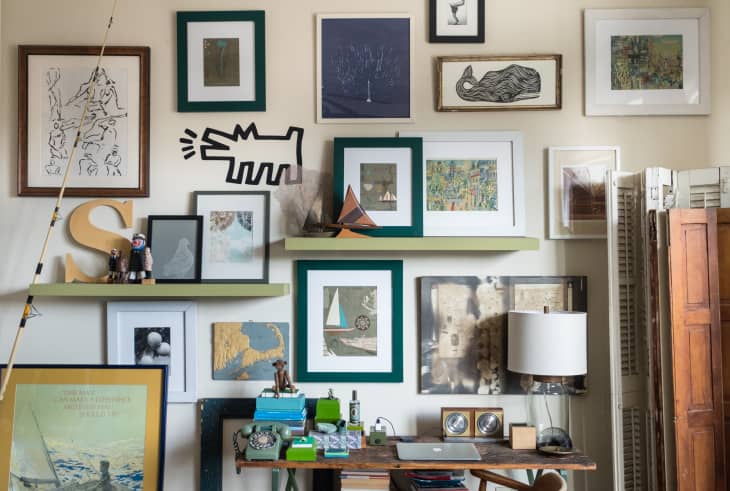 Here's Why You Might Want to Consider a Gallery Shelf for a Gallery ...