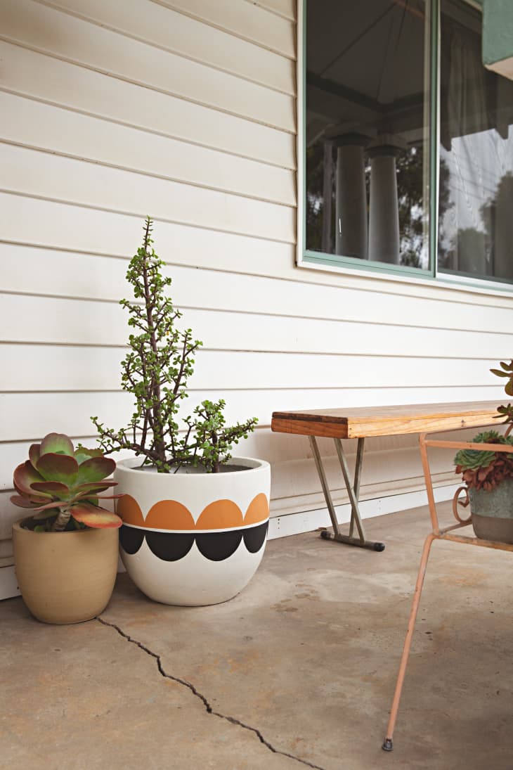 House Tour: A Creative Retro-Style House in Australia | Apartment Therapy