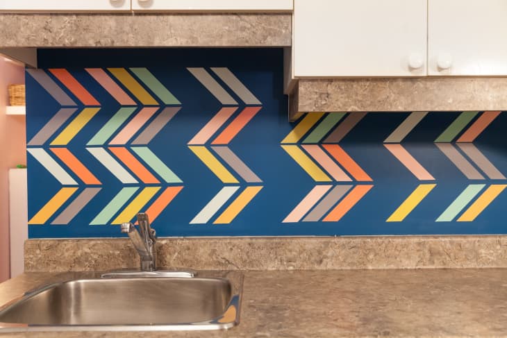 9 Temporary Solutions for an Ugly (or Just Plain Boring) Backsplash ...