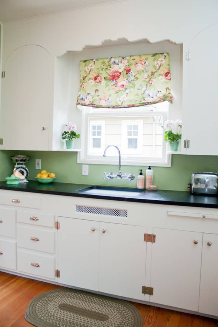 Rhiannon’s Jadeite Jewel of a Kitchen | The Kitchn