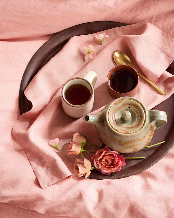 Quince European Linen Sheets Rose Color Launch | Apartment Therapy