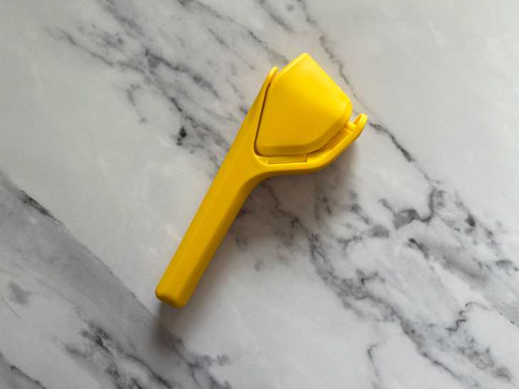 I Tried ToGeeKa’s $13 Lemon Squeezer — And I Totally Get the Hype | The ...