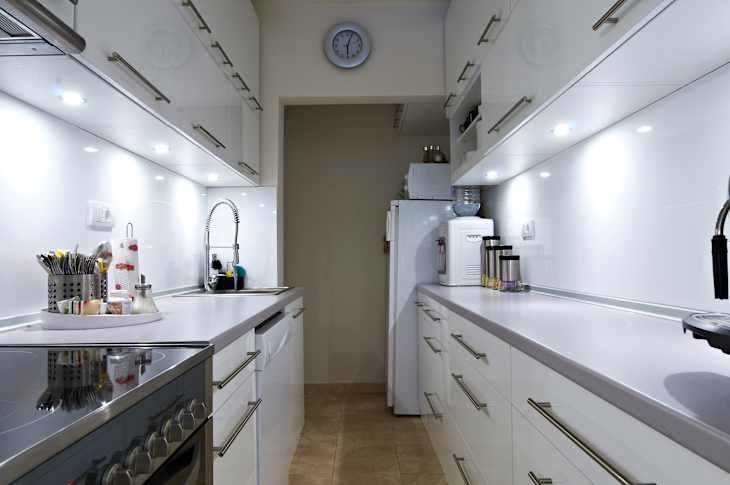 The 2 Worst Paint Colors for Kitchens, According to the Pros ...