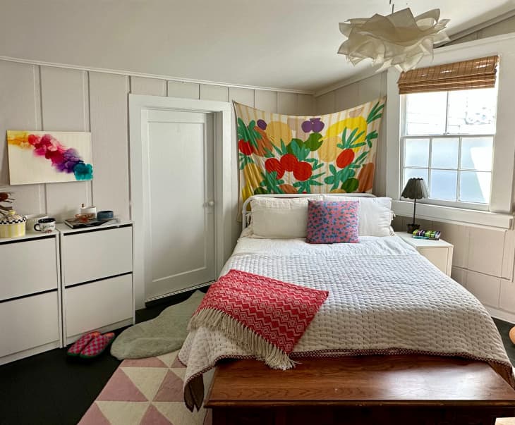 See Haylie's 490-Square-Foot Apartment in Louisiana from the Small/Cool ...