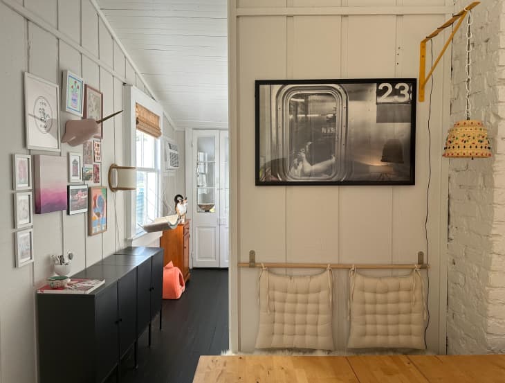 See Haylie's 490-Square-Foot Apartment in Louisiana from the Small/Cool ...