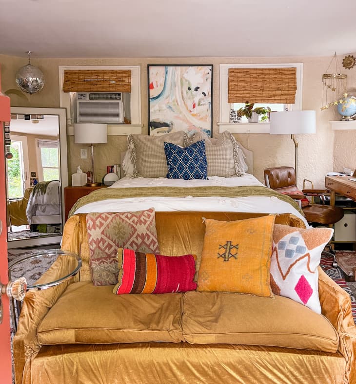 How Big Is 300 Square Feet? These Homes Are Great Examples | Apartment ...