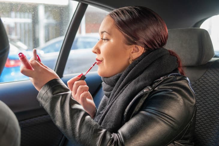 10 Essentials To Keep In Your College Commuter Car Kit | Apartment Therapy